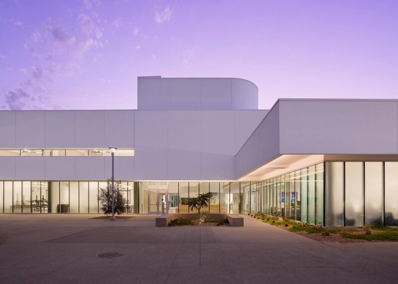 California State University Fullerton - Visual Arts Complex - HGA